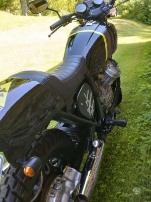Black Honda Silverwing 1981 in Riga, with an engine capacity of 0.50 L and mileage of 23 thousand km for 3900 €, photo 7 on AUTOMOTO.COM.LV
