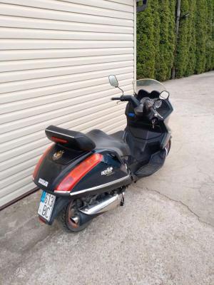 Blue Honda Silverwing 2006 in Vilnius, with an engine capacity of 0.50 L and mileage of 47 thousand km for 1089 €, photo 4 on AUTOMOTO.COM.LV