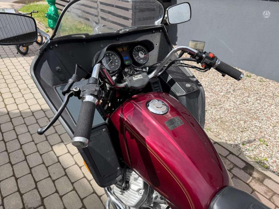 Хонда Silverwing 1982 в Клайпеда, объемом двигателя 0.50 л и пробегом 70 тыс. км за 1550 €, фото 6 на AUTOMOTO.COM.LV