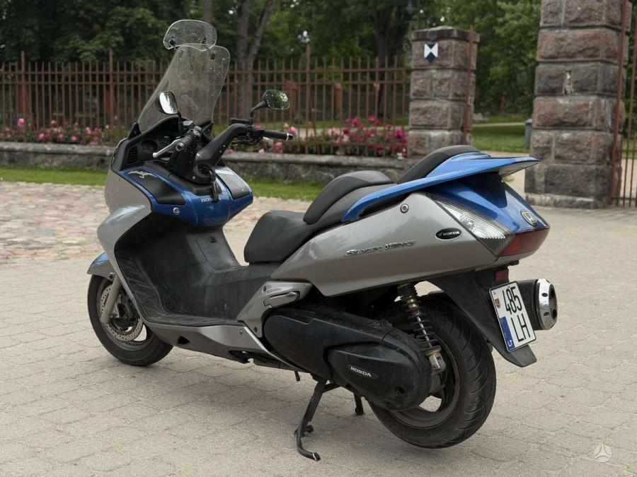 Honda Silverwing 2005 Rokiškis, ar dzinēja tilpumu 0.58 L un nobraukumu 77 tūkst. km par 950 €, foto 6 vietnē AUTOMOTO.COM.LV