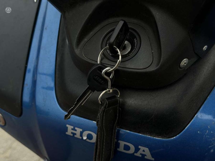Honda Silverwing 2005 Rokiškis, ar dzinēja tilpumu 0.58 L un nobraukumu 77 tūkst. km par 950 €, foto 14 vietnē AUTOMOTO.COM.LV