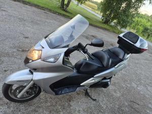 Honda Silverwing 2008 in Vilnius, with an engine capacity of 0.60 L and mileage of 41 thousand km for 2000 €, photo 7 on AUTOMOTO.COM.LV