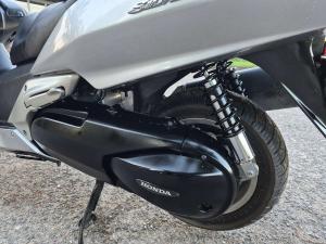 Honda Silverwing 2008 in Vilnius, with an engine capacity of 0.60 L and mileage of 41 thousand km for 2000 €, photo 9 on AUTOMOTO.COM.LV