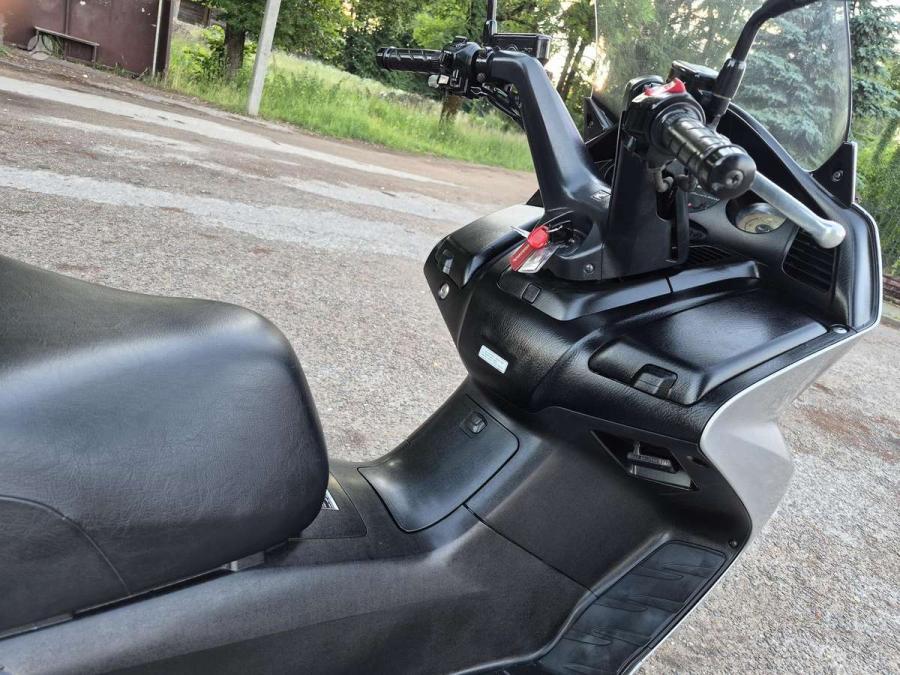 Honda Silverwing 2008 in Vilnius, with an engine capacity of 0.60 L and mileage of 41 thousand km for 2000 €, photo 10 on AUTOMOTO.COM.LV