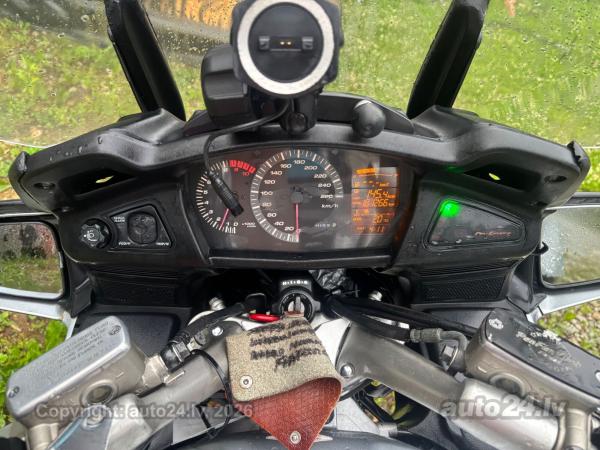 Grey Honda ST 1300 2007 in Tallinn, with an engine capacity of 1.30 L and mileage of 160 thousand km for 3990 €, photo 6 on AUTOMOTO.COM.LV