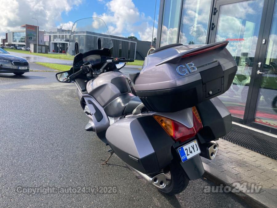 Honda ST 1300 2003 in Tallinn, with an engine capacity of 1.26 L and mileage of 47 thousand km for 4200 €, photo 5 on AUTOMOTO.COM.LV
