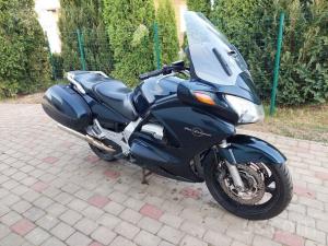 Honda ST 1300 2004 in Saldus, with an engine capacity of 1.30 L and mileage of 0 thousand km for 3950 €, photo 4 on AUTOMOTO.COM.LV