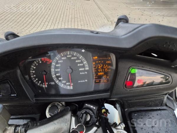 Honda ST 1300 2010 in Jekabpils, with an engine capacity of 1.30 L and mileage of 0 thousand km for 5499 €, photo 9 on AUTOMOTO.COM.LV
