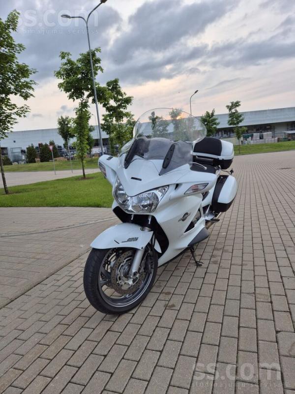 Honda ST 1300 2010 in Jekabpils, with an engine capacity of 1.30 L and mileage of 0 thousand km for 5499 €, photo 11 on AUTOMOTO.COM.LV