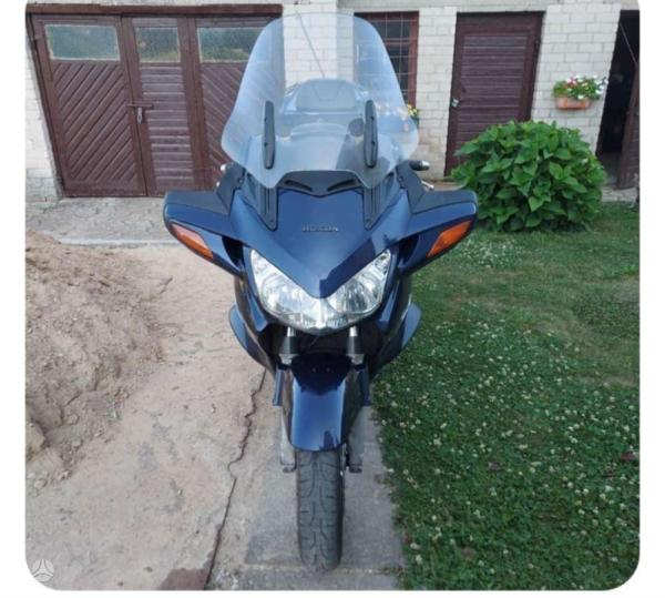 Zils Honda ST 2005 Viļņa, ar dzinēja tilpumu 1.30 L un nobraukumu 123 tūkst. km par 3200 €, foto 3 vietnē AUTOMOTO.COM.LV