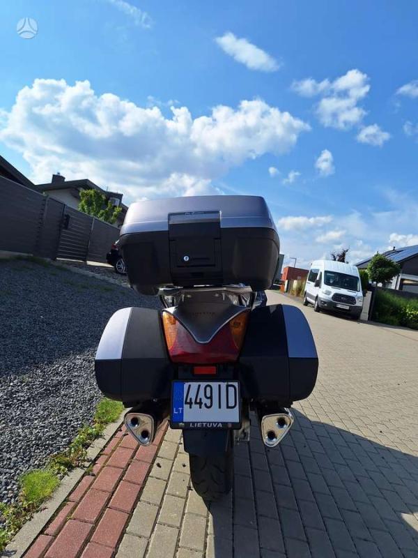 Grey Honda ST 2003 in Kaunas, with an engine capacity of 1.30 L and mileage of 140 thousand km for 3700 €, photo 8 on AUTOMOTO.COM.LV