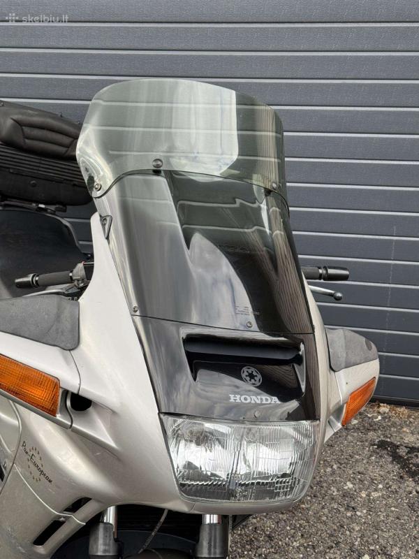 Honda ST 1990 in Kaunas, with an engine capacity of 1.10 L and mileage of 73 thousand km for 1200 €, photo 4 on AUTOMOTO.COM.LV