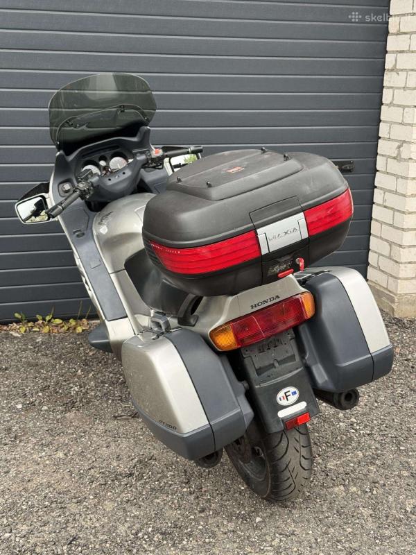 Honda ST 1990 in Kaunas, with an engine capacity of 1.10 L and mileage of 73 thousand km for 1200 €, photo 7 on AUTOMOTO.COM.LV