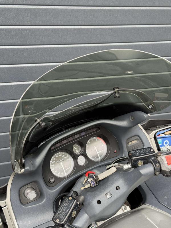 Honda ST 1990 in Kaunas, with an engine capacity of 1.10 L and mileage of 73 thousand km for 1200 €, photo 8 on AUTOMOTO.COM.LV