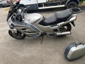 Хонда ST 1991 в Таураге, объемом двигателя 0.00 л и пробегом 0 тыс. км за 880 €, фото 7 на AUTOMOTO.COM.LV