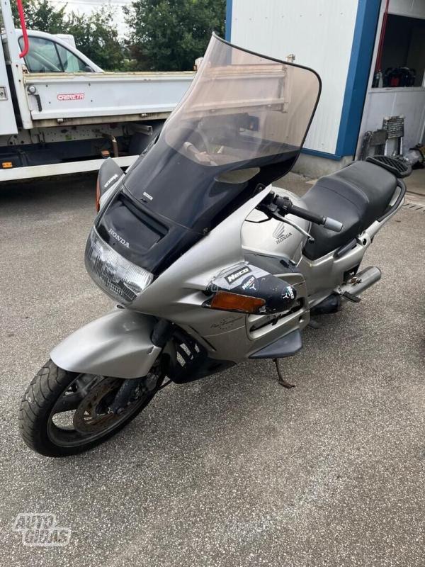Хонда ST 1991 в Таураге, объемом двигателя 0.00 л и пробегом 0 тыс. км за 880 €, фото 8 на AUTOMOTO.COM.LV