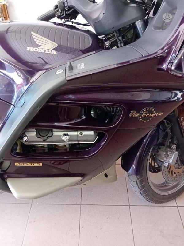 Honda ST 1996 Kaišiadorys, ar dzinēja tilpumu 1.10 L un nobraukumu 64 tūkst. km par 2200 €, foto 3 vietnē AUTOMOTO.COM.LV