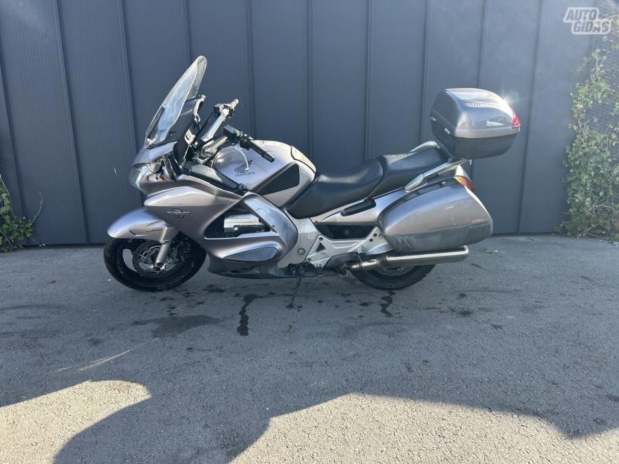 Honda ST 2004 in Klaipeda, with an engine capacity of 0.00 L and mileage of 0 thousand km for 2550 €, photo 4 on AUTOMOTO.COM.LV