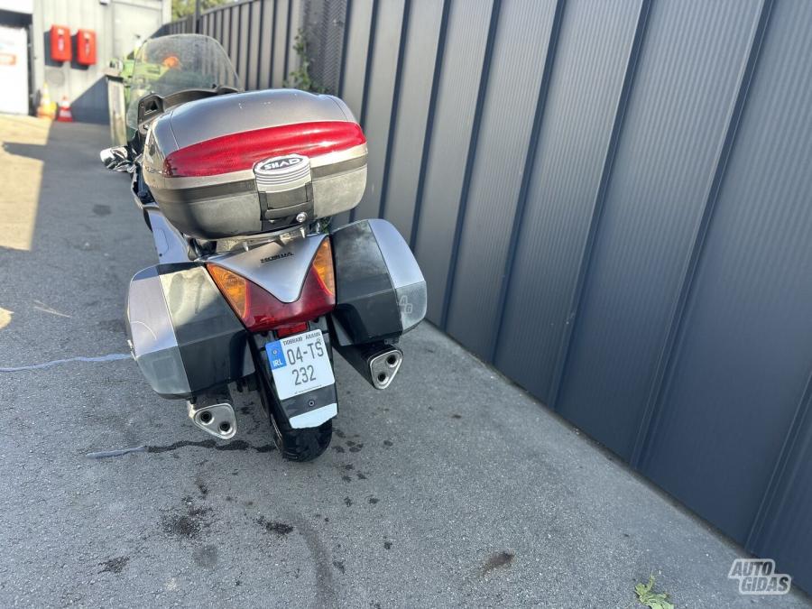 Honda ST 2004 in Klaipeda, with an engine capacity of 0.00 L and mileage of 0 thousand km for 2550 €, photo 8 on AUTOMOTO.COM.LV