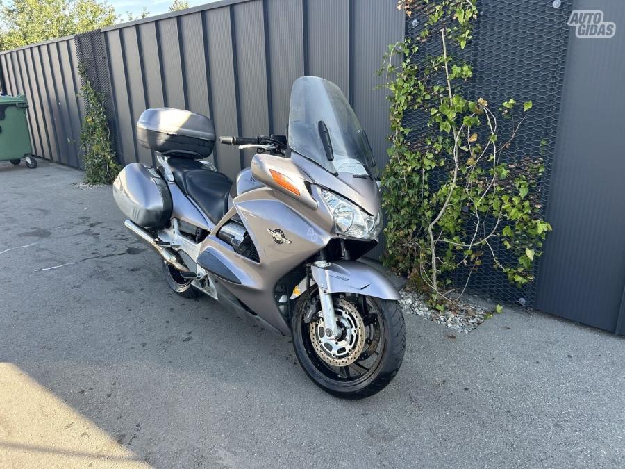 Honda ST 2004 in Klaipeda, with an engine capacity of 0.00 L and mileage of 0 thousand km for 2550 €, photo 16 on AUTOMOTO.COM.LV