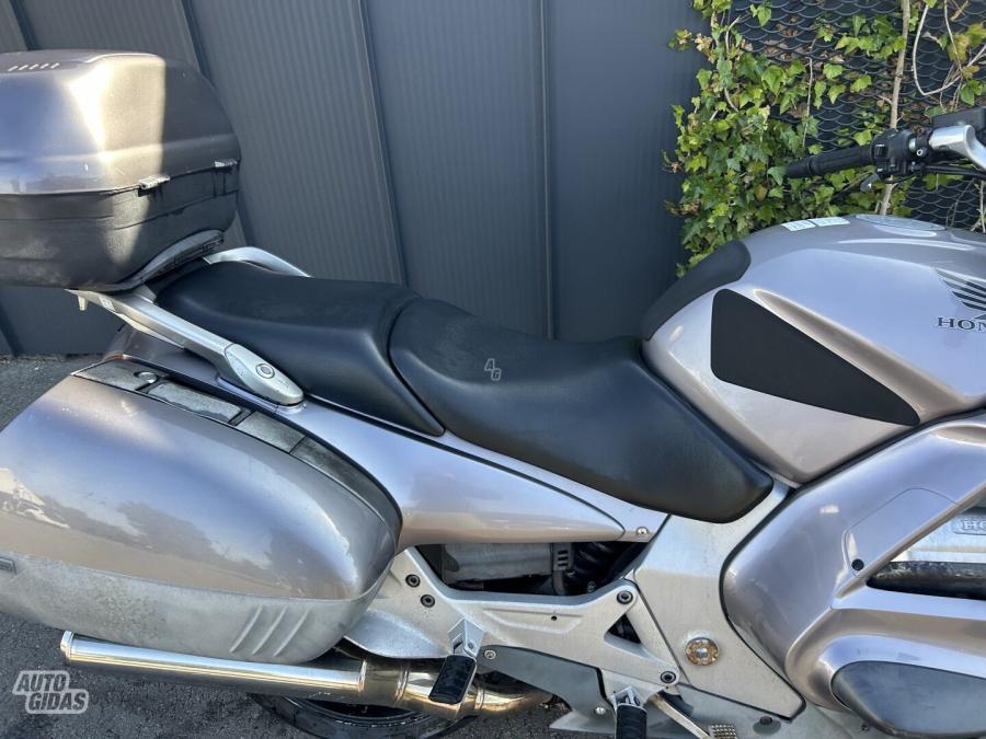 Honda ST 2004 in Klaipeda, with an engine capacity of 0.00 L and mileage of 0 thousand km for 2550 €, photo 20 on AUTOMOTO.COM.LV