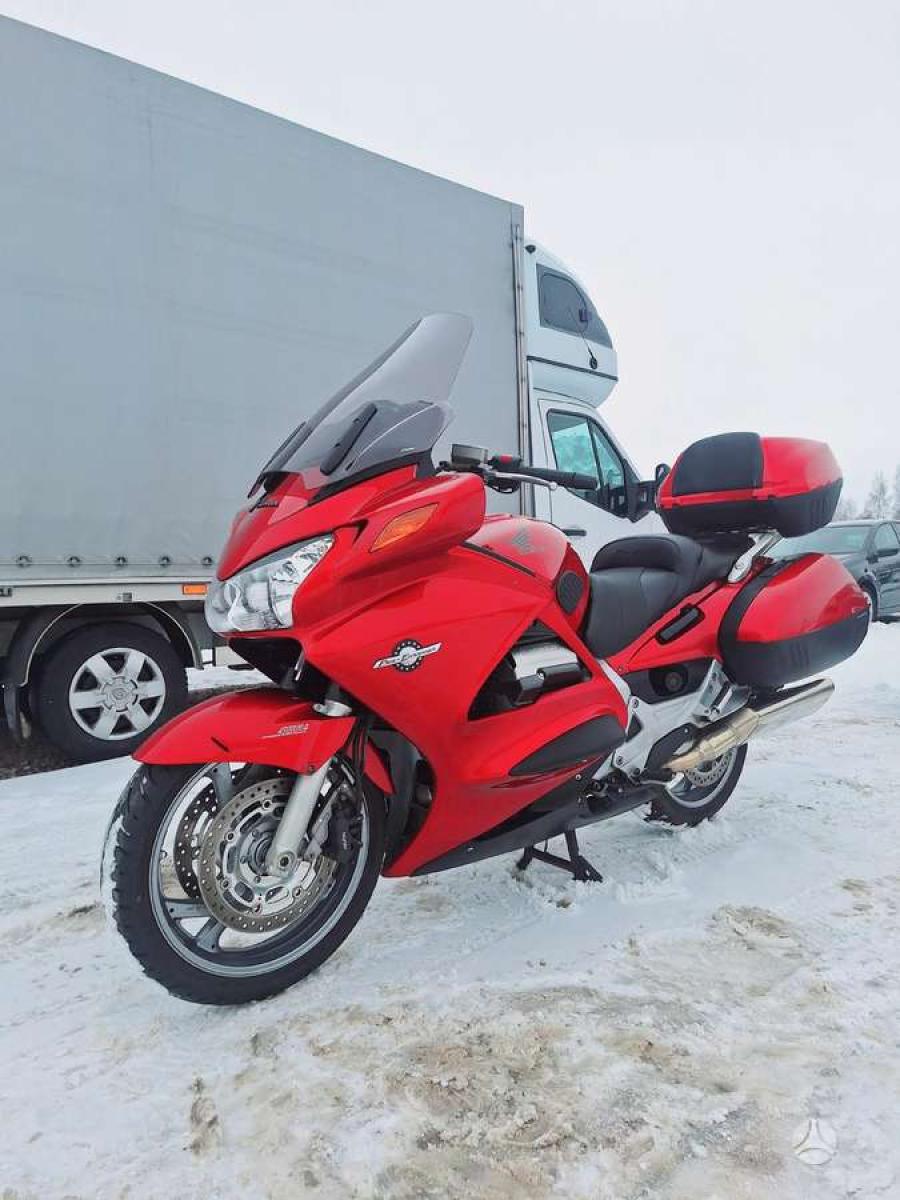 Honda ST 2008 in Alytus, with an engine capacity of 1.30 L and mileage of 51 thousand km for 3750 €, photo 5 on AUTOMOTO.COM.LV