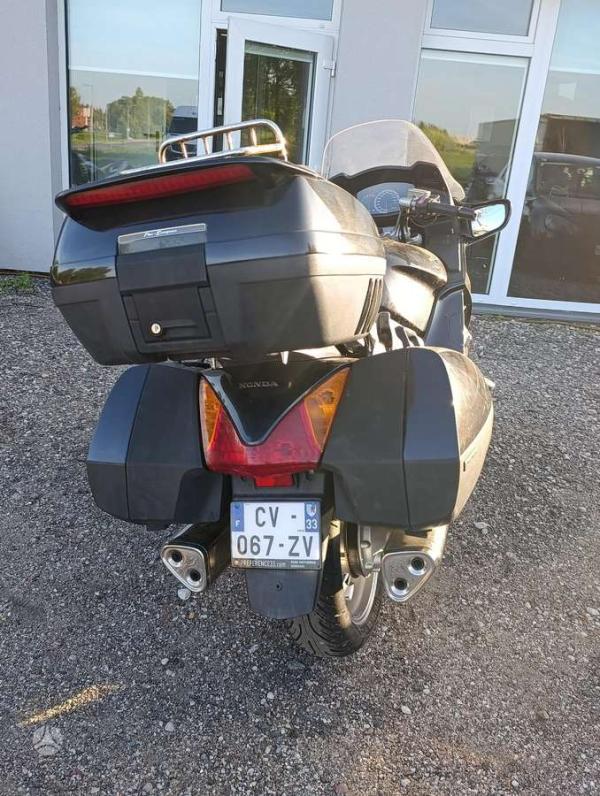 Honda ST 2013 Alīta, ar dzinēja tilpumu 1.30 L un nobraukumu 54 tūkst. km par 5200 €, foto 8 vietnē AUTOMOTO.COM.LV