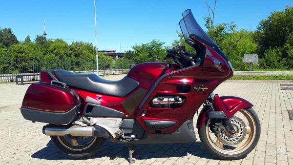 Sarkans Honda ST 2001 Viļņa, ar dzinēja tilpumu 1.10 L un nobraukumu 58 tūkst. km par 1999 €, foto 2 vietnē AUTOMOTO.COM.LV