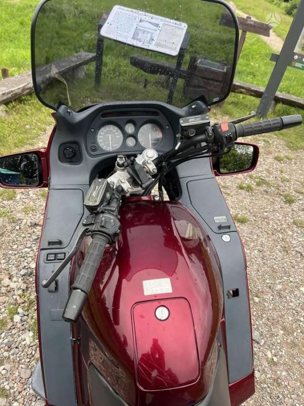Red Honda ST 2001 in Gargzdai, with an engine capacity of 1.10 L and mileage of 198 thousand km for 1999 €, photo 8 on AUTOMOTO.COM.LV