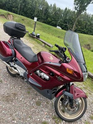 Red Honda ST 2001 in Gargzdai, with an engine capacity of 1.10 L and mileage of 198 thousand km for 1999 €, photo 9 on AUTOMOTO.COM.LV