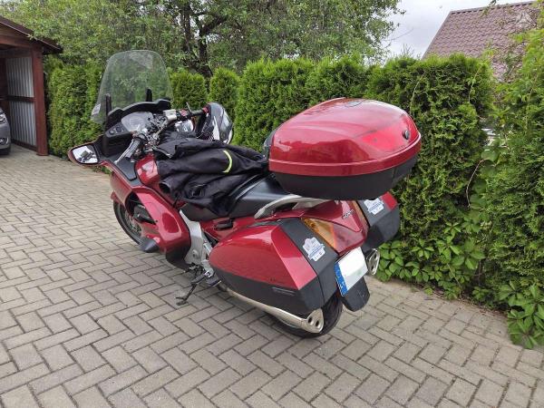 Red Honda ST 2008 in Jonava, with an engine capacity of 1.30 L and mileage of 63 thousand km for 4550 €, photo 3 on AUTOMOTO.COM.LV