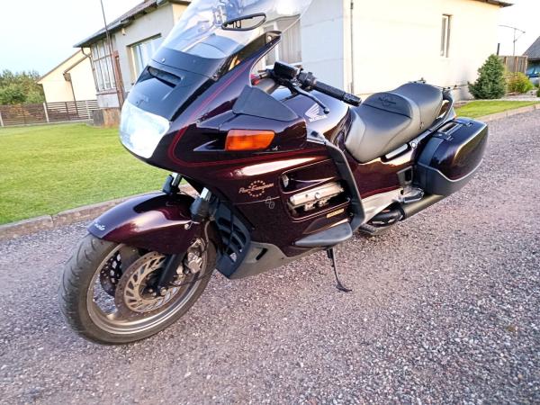 Violets Honda ST 1993 Raseiniai, ar dzinēja tilpumu 1.10 L un nobraukumu 166 tūkst. km par 1550 €, foto 1 vietnē AUTOMOTO.COM.LV