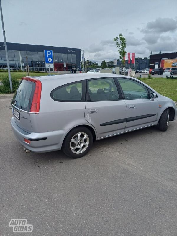 Grey Honda Stream 2001 in Vilnius, with an engine capacity of 2.00 L and mileage of 218 thousand km for 1999 €, photo 4 on AUTOMOTO.COM.LV