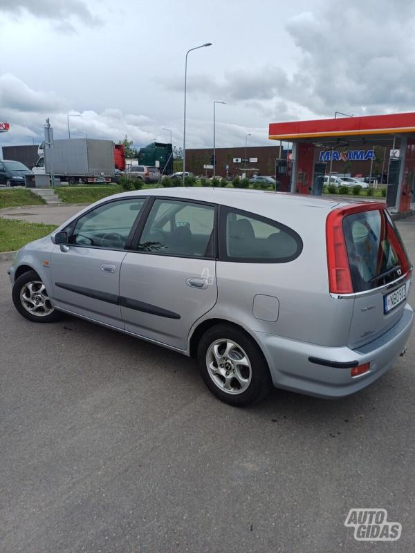 Grey Honda Stream 2001 in Vilnius, with an engine capacity of 2.00 L and mileage of 218 thousand km for 1999 €, photo 5 on AUTOMOTO.COM.LV