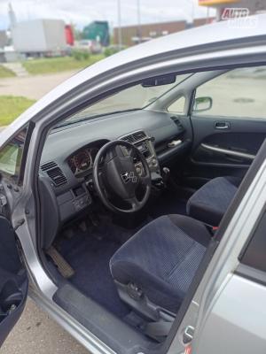 Grey Honda Stream 2001 in Vilnius, with an engine capacity of 2.00 L and mileage of 218 thousand km for 1999 €, photo 10 on AUTOMOTO.COM.LV