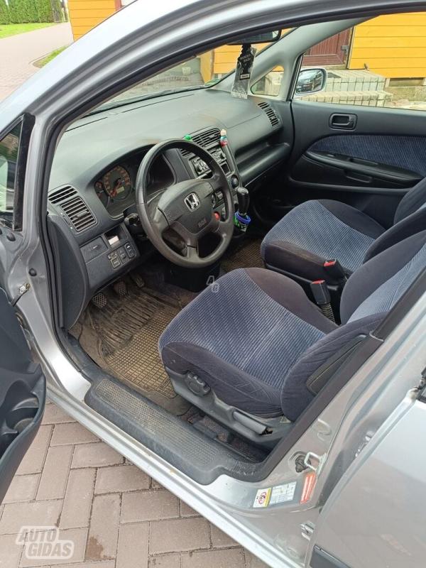 Honda Stream 2001 in Sakiai, with an engine capacity of 1.70 L and mileage of 208 thousand km for 1650 €, photo 8 on AUTOMOTO.COM.LV