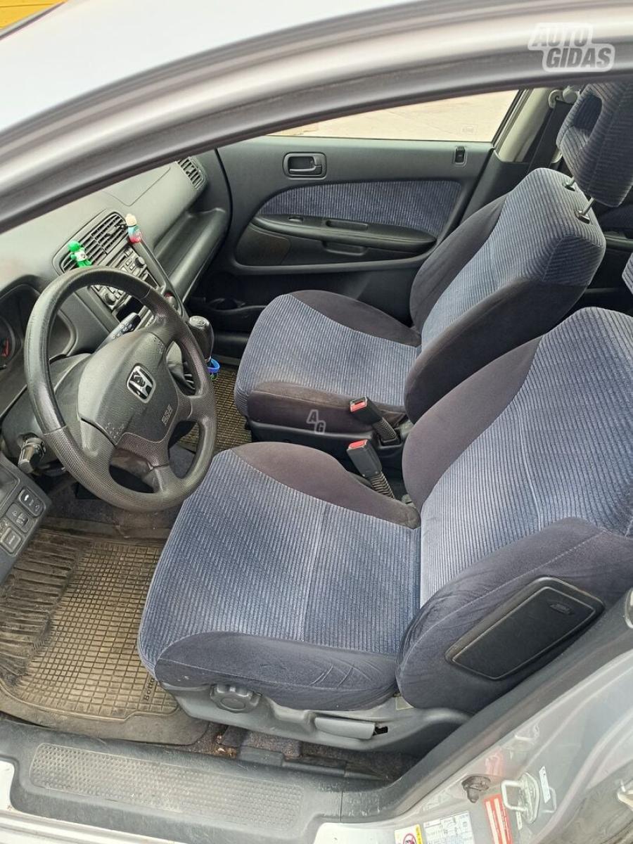 Honda Stream 2001 in Sakiai, with an engine capacity of 1.70 L and mileage of 208 thousand km for 1650 €, photo 11 on AUTOMOTO.COM.LV
