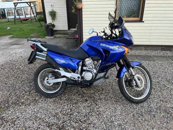 Синий Хонда Transalp 2001 в Утена, объемом двигателя 0.65 л и пробегом 63 тыс. км за 2400 €, фото 3 на AUTOMOTO.COM.LV