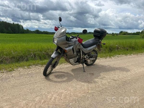 Хонда Transalp 1991 в Резекне, объемом двигателя 0.60 л и пробегом 0 тыс. км за 1500 €, фото 1 на AUTOMOTO.COM.LV