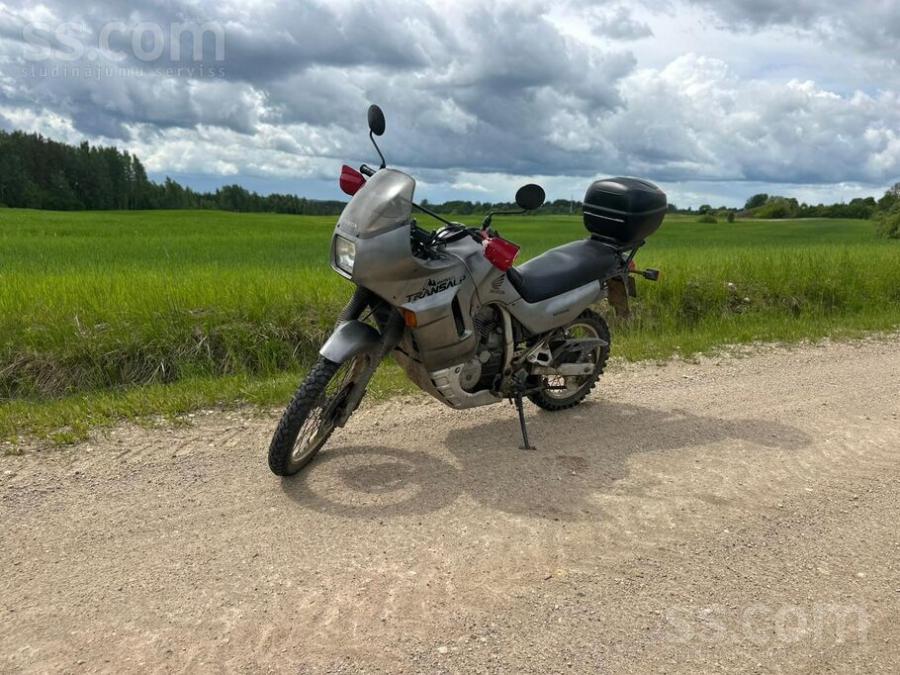 Honda Transalp 1991 in Rezekne, with an engine capacity of 0.60 L and mileage of 0 thousand km for 1500 €, photo 1 on AUTOMOTO.COM.LV