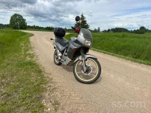 Honda Transalp 1991 in Rezekne, with an engine capacity of 0.60 L and mileage of 0 thousand km for 1500 €, photo 4 on AUTOMOTO.COM.LV