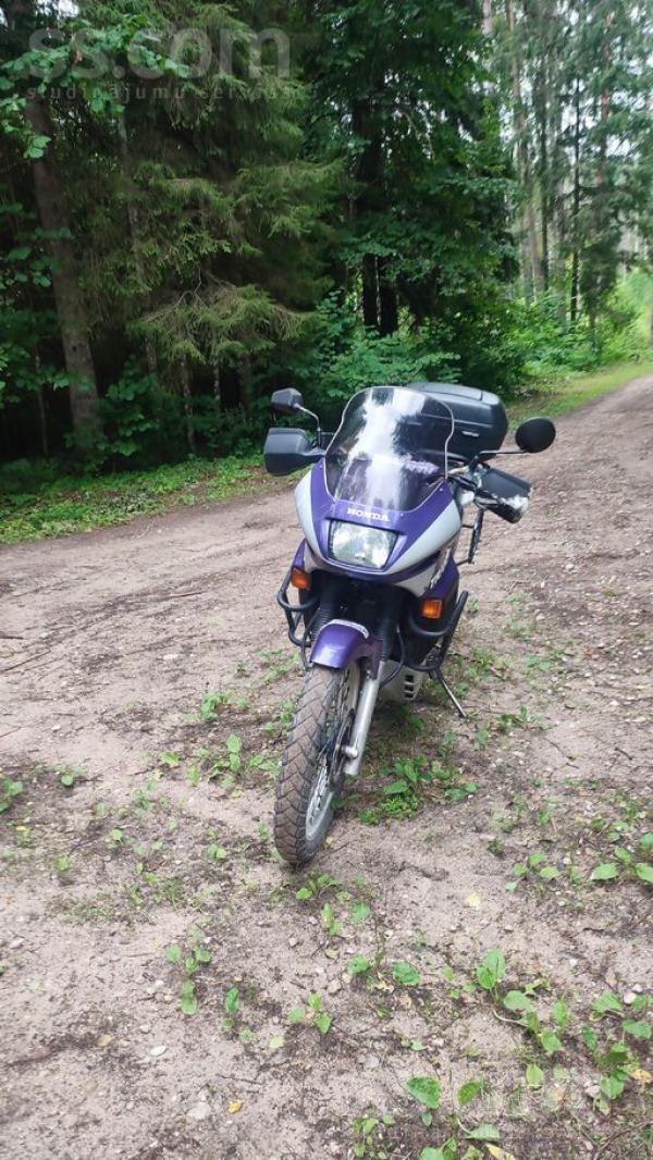 Honda Transalp 1998 Cēsis, ar dzinēja tilpumu 0.60 L un nobraukumu 0 tūkst. km par 2200 €, foto 2 vietnē AUTOMOTO.COM.LV
