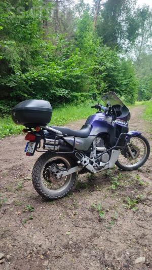 Honda Transalp 1998 Cēsis, ar dzinēja tilpumu 0.60 L un nobraukumu 0 tūkst. km par 2200 €, foto 5 vietnē AUTOMOTO.COM.LV