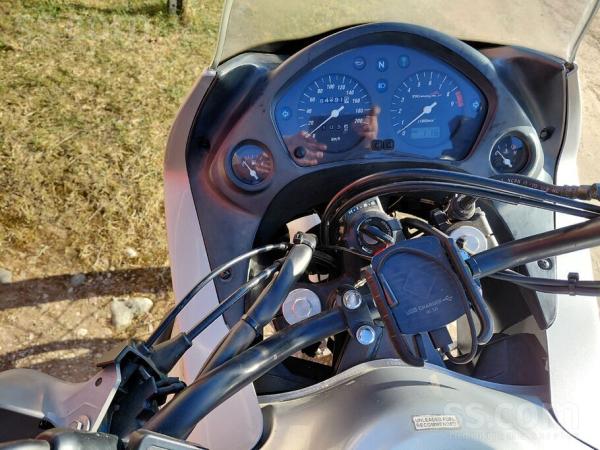 Хонда Transalp 2001 в Вентспилс, объемом двигателя 0.65 л и пробегом 0 тыс. км за 2750 €, фото 2 на AUTOMOTO.COM.LV