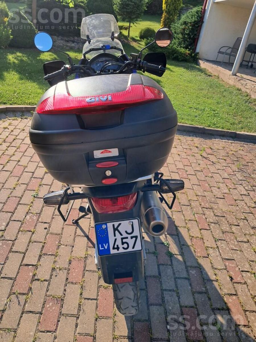 Honda Transalp 2002 in Saldus, with an engine capacity of 0.65 L and mileage of 0 thousand km for 3750 €, photo 11 on AUTOMOTO.COM.LV