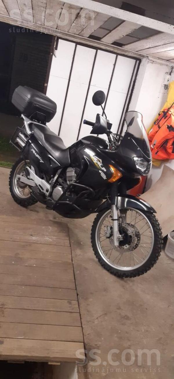 Honda Transalp 2004 in Riga, with an engine capacity of 0.65 L and mileage of 0 thousand km for 2700 €, photo 1 on AUTOMOTO.COM.LV