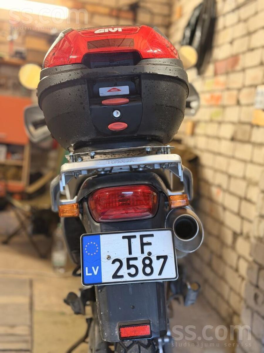 Honda Transalp 2005 in Liepaja, with an engine capacity of 0.65 L and mileage of 0 thousand km for 3000 €, photo 4 on AUTOMOTO.COM.LV