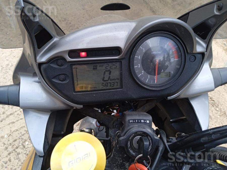 Honda Transalp 2007 in Daugavpils, with an engine capacity of 0.70 L and mileage of 0 thousand km for 3300 €, photo 4 on AUTOMOTO.COM.LV