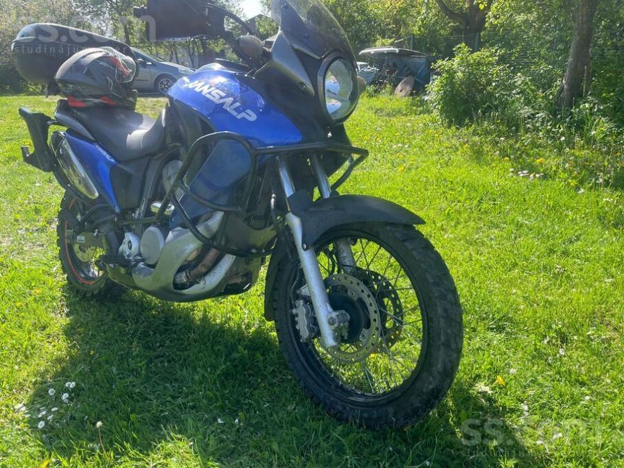 Honda Transalp 2008 Ludza, ar dzinēja tilpumu 0.70 L un nobraukumu 0 tūkst. km par 3700 €, foto 4 vietnē AUTOMOTO.COM.LV