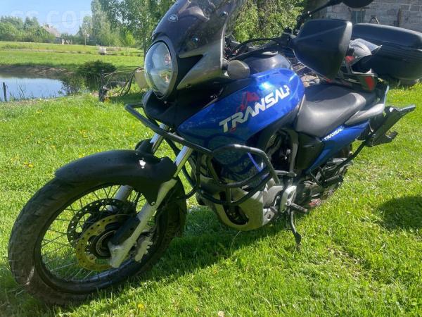 Honda Transalp 2008 Ludza, ar dzinēja tilpumu 0.70 L un nobraukumu 0 tūkst. km par 3700 €, foto 7 vietnē AUTOMOTO.COM.LV